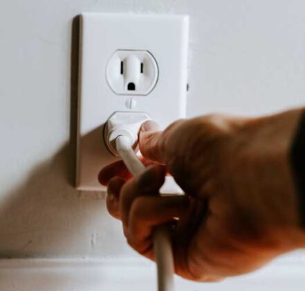 Tomada Americana: voltagem, adaptador e modelo de tomada nos EUA